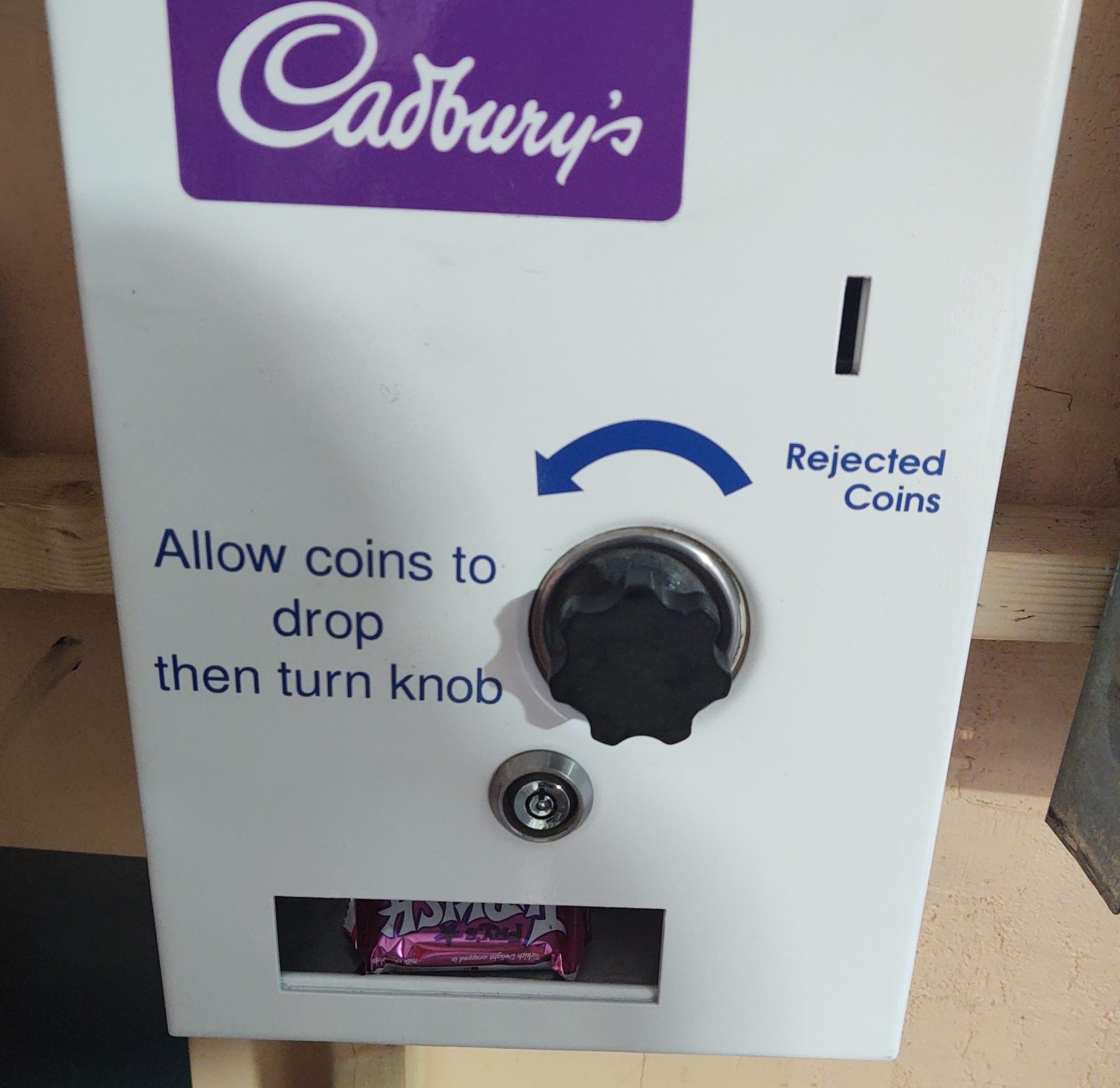 SOLD - Cadbury Fry's Turkish Delight Vending Machine - Rose Cottage Vintage